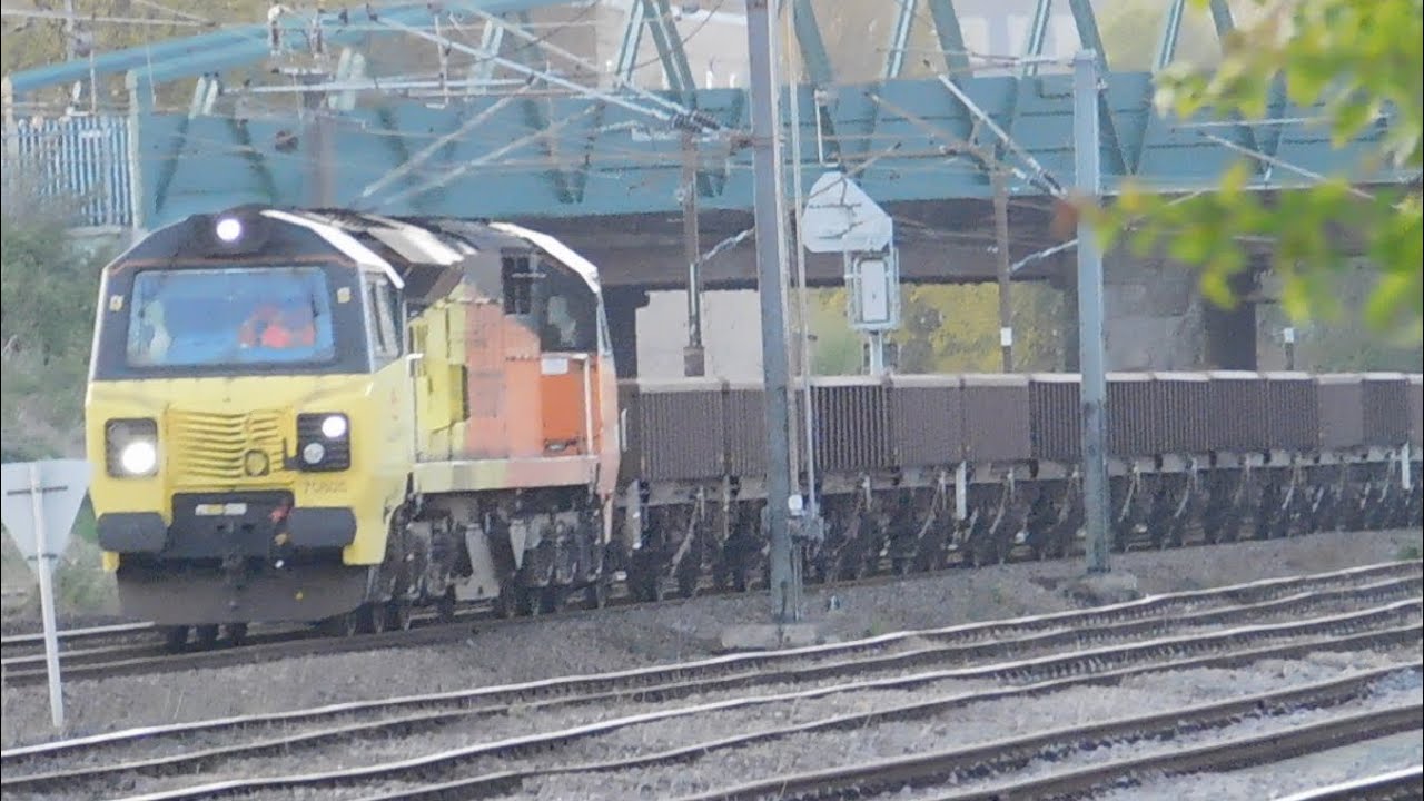 70805 Passes Darlington - 6E36 Millerhill S.S. to Doncaster Up Decoy 22 ...