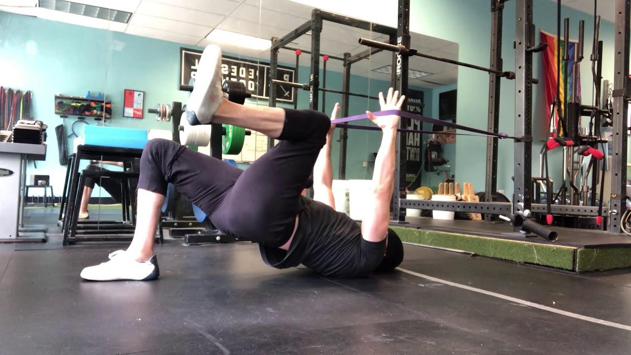 TonyGentilcore.com - Core Engaged Hip Flexed Leg Whip - YouTube