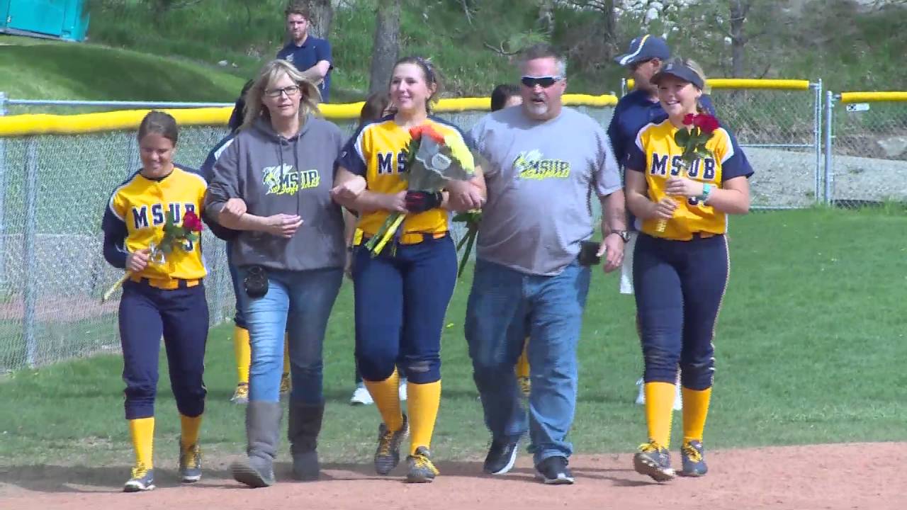 MSUB Softball Senior Day Ceremony 4/23/16 - YouTube