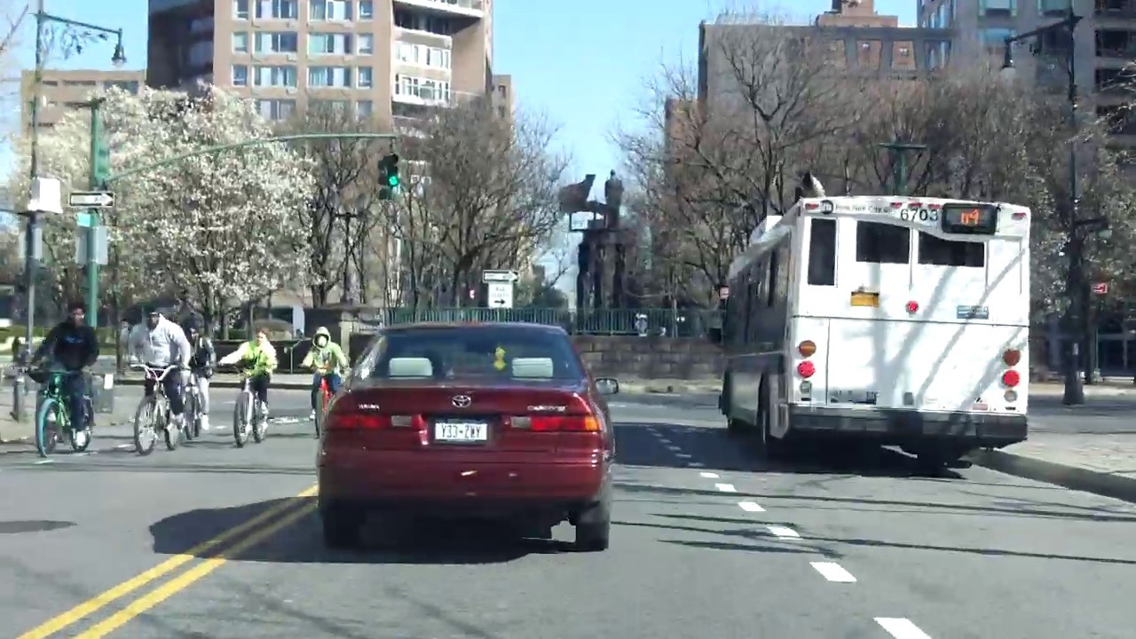 110 Street/Central Park North (Manhattan, New York) eastbound - YouTube