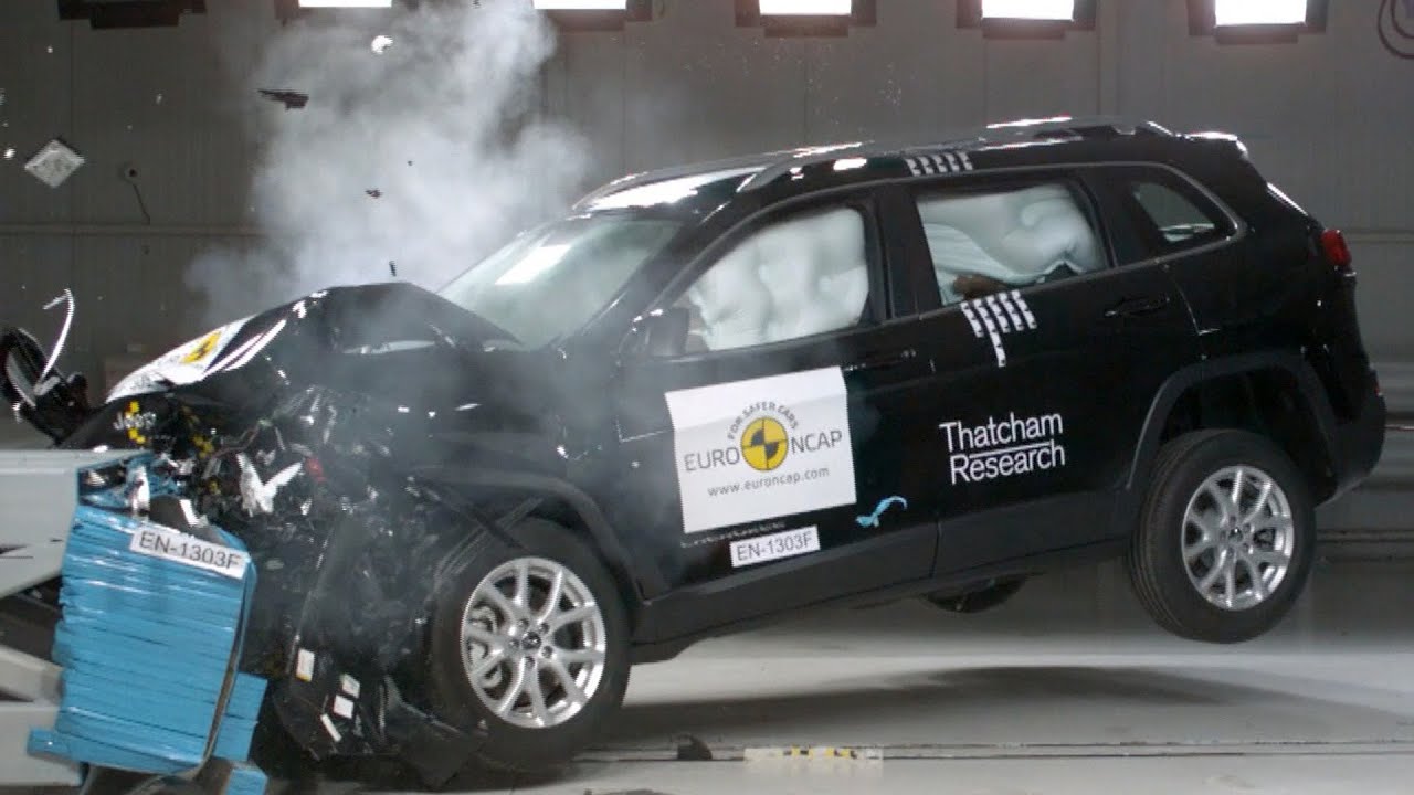 CRASH TEST 2014 Jeep Cherokee - YouTube