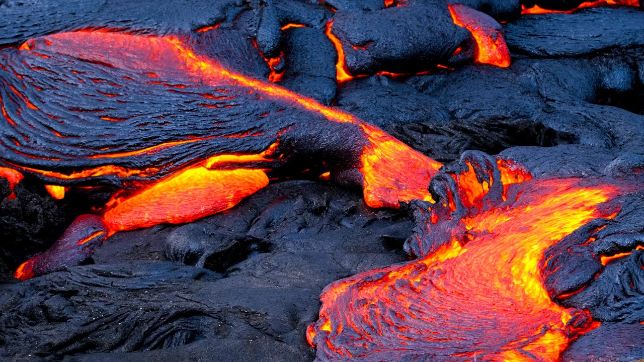 Slow Flowing Lava - So relaxing to watch - 4K - YouTube