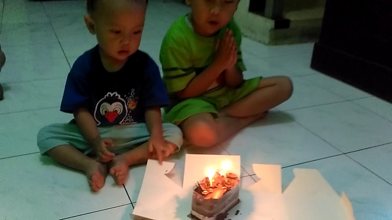 Tiup lilin al&barri - YouTube