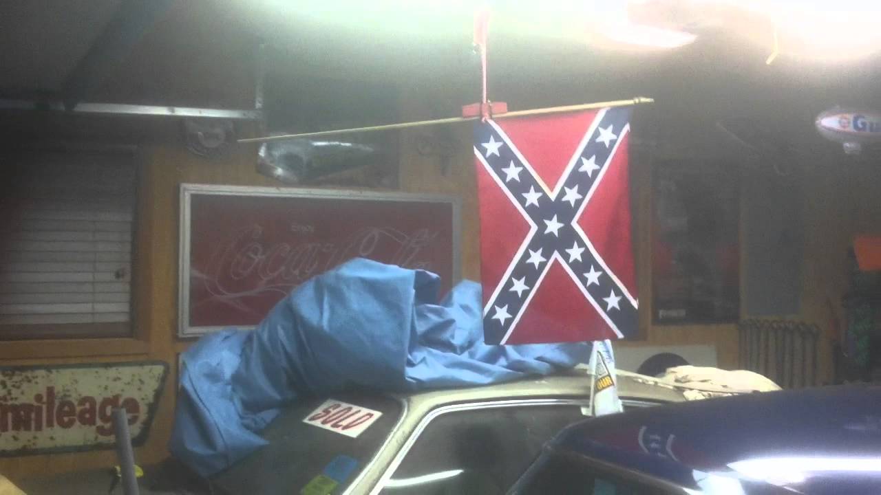 Raising the rebel flag - YouTube