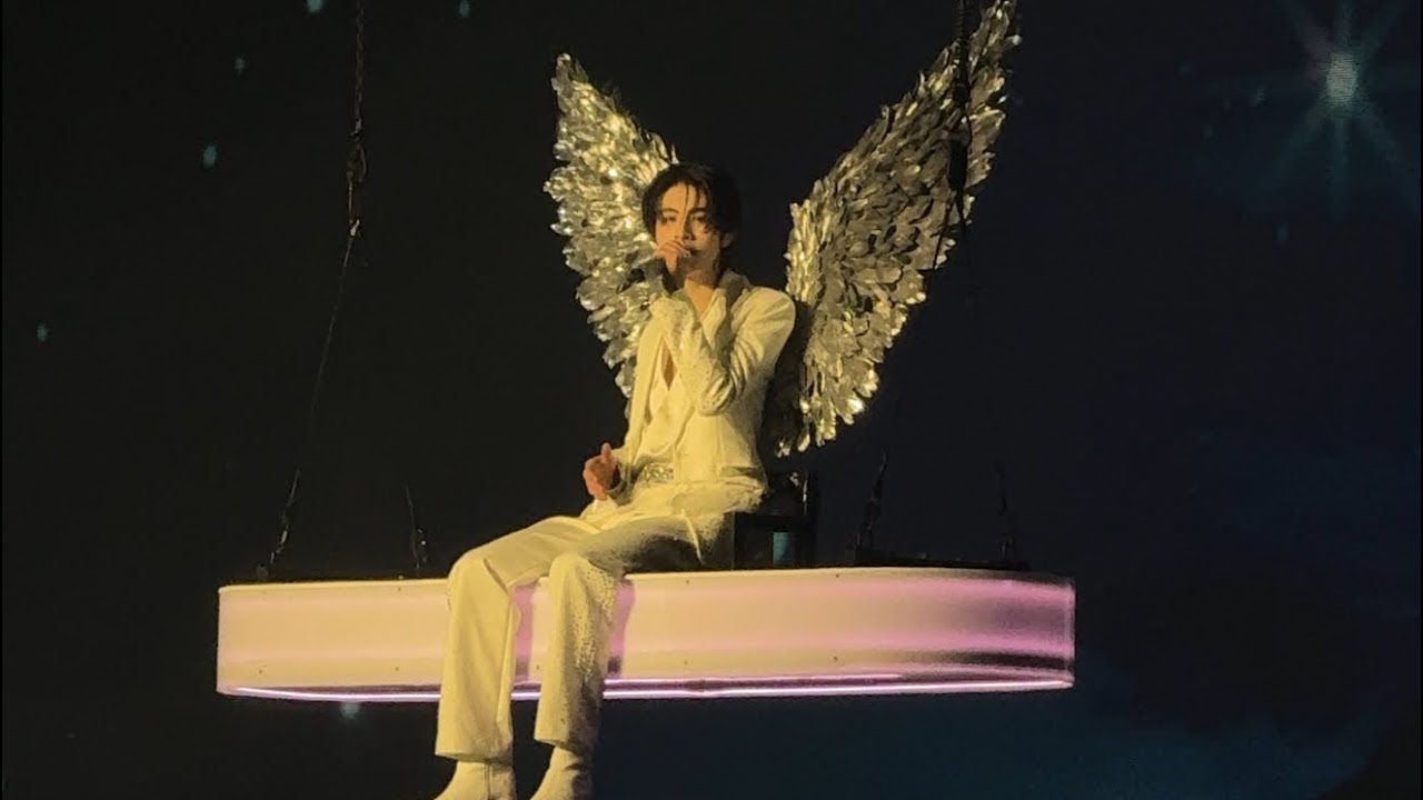 250314 Unbreakable love - AA BUS Solo stage | BUS LIGHT THE WORLD Day 1 ...