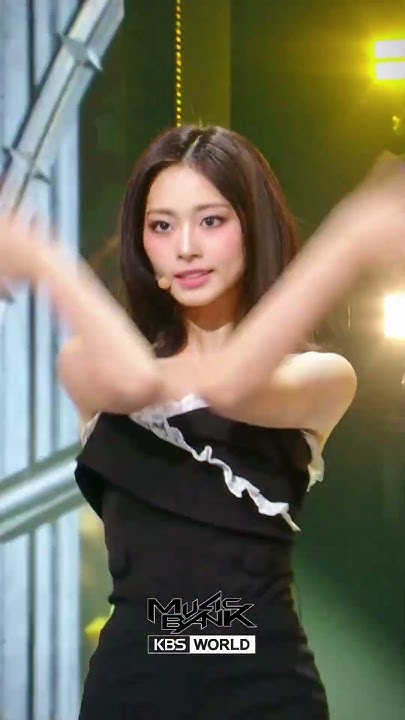 Run Away - Tzuyu(TWICE) #RunAway #Tzuyu #TWICE #ツウィ #쯔위 #Shorts #MusicBank | KBS WORLD TV - YouTube