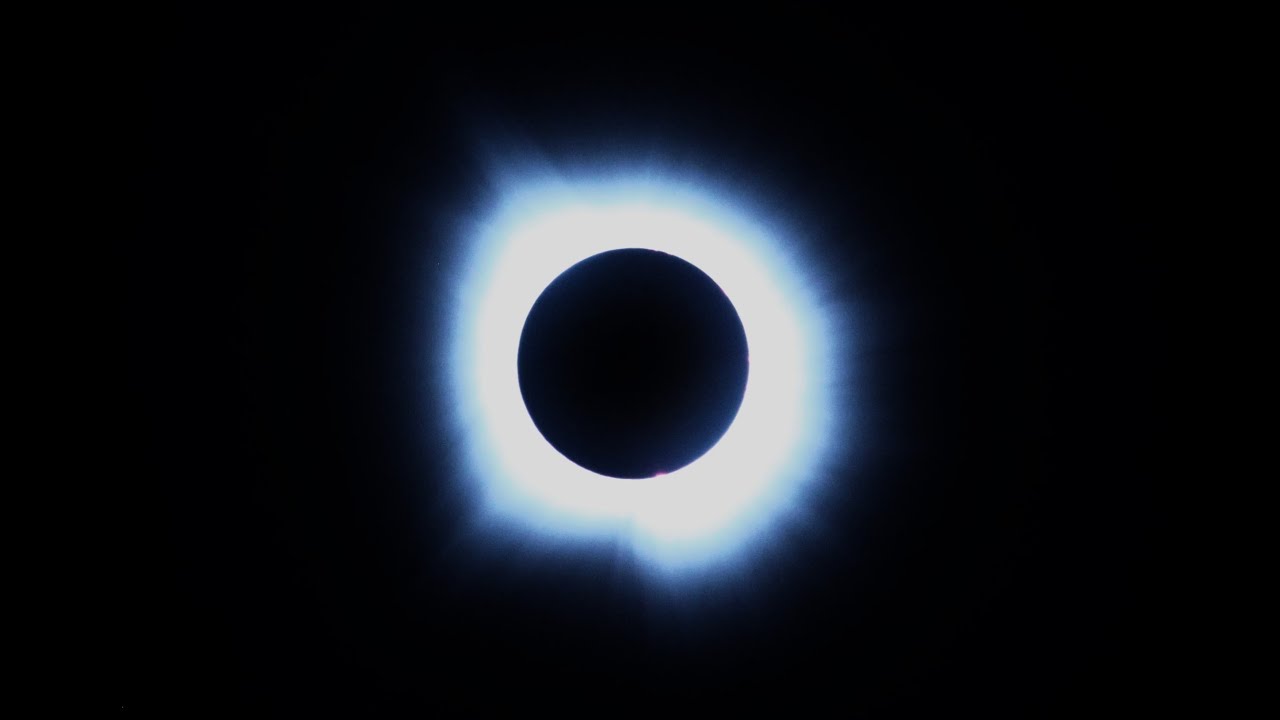 TOTAL SOLAR ECLIPSE WITH SHADOW BANDS - YouTube