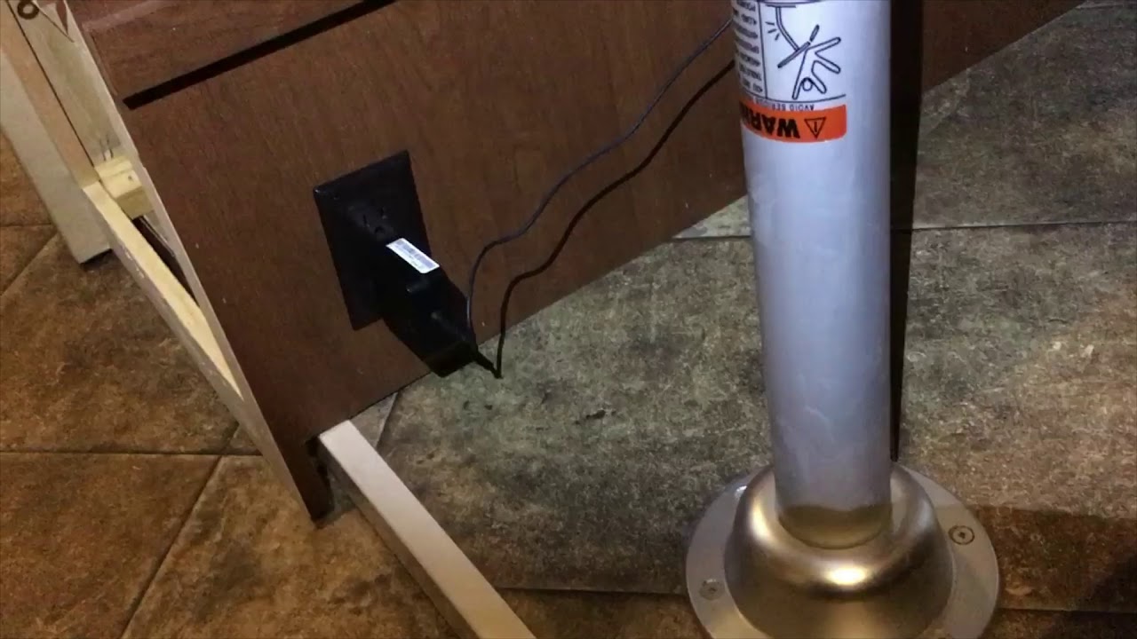 A little outlet fun - YouTube