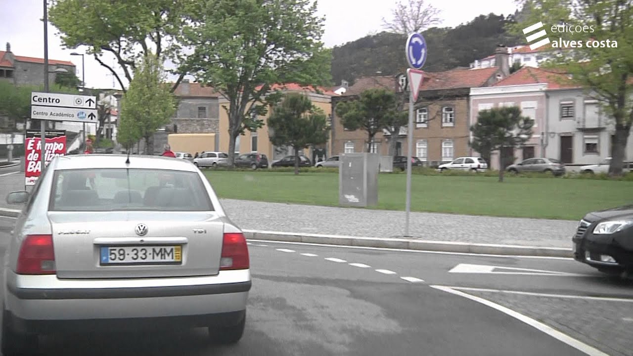 Prevenção rodoviária: Marcas transversais - YouTube