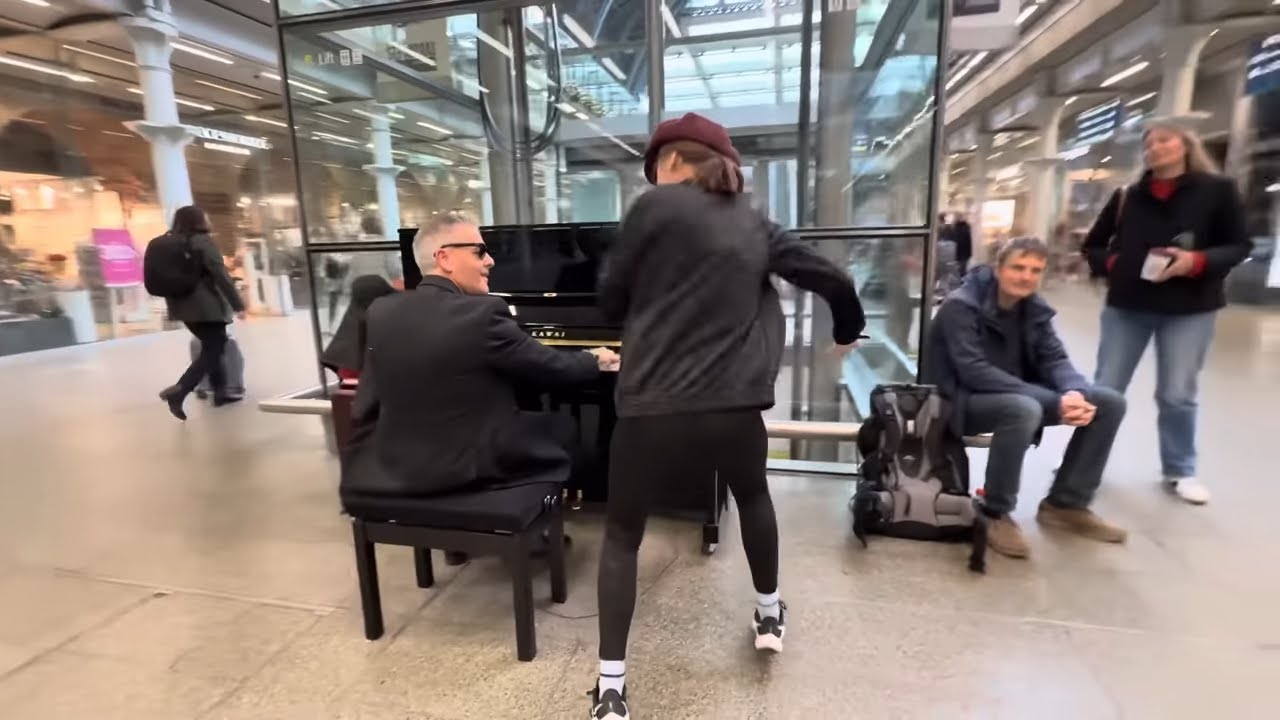 Raspberry Beret Raver Does A Ballistic Boogie - YouTube