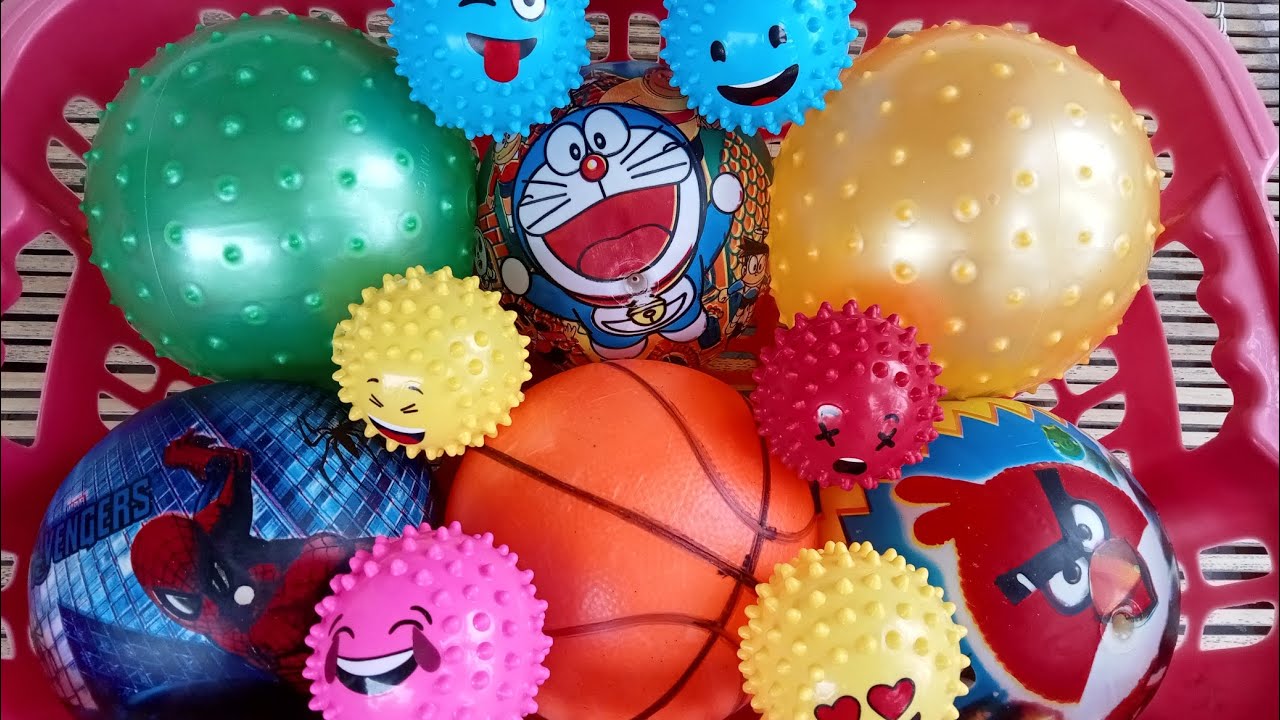 Menemukan bola basket, bola spiderman, bola angry bird, bola doraemon ...