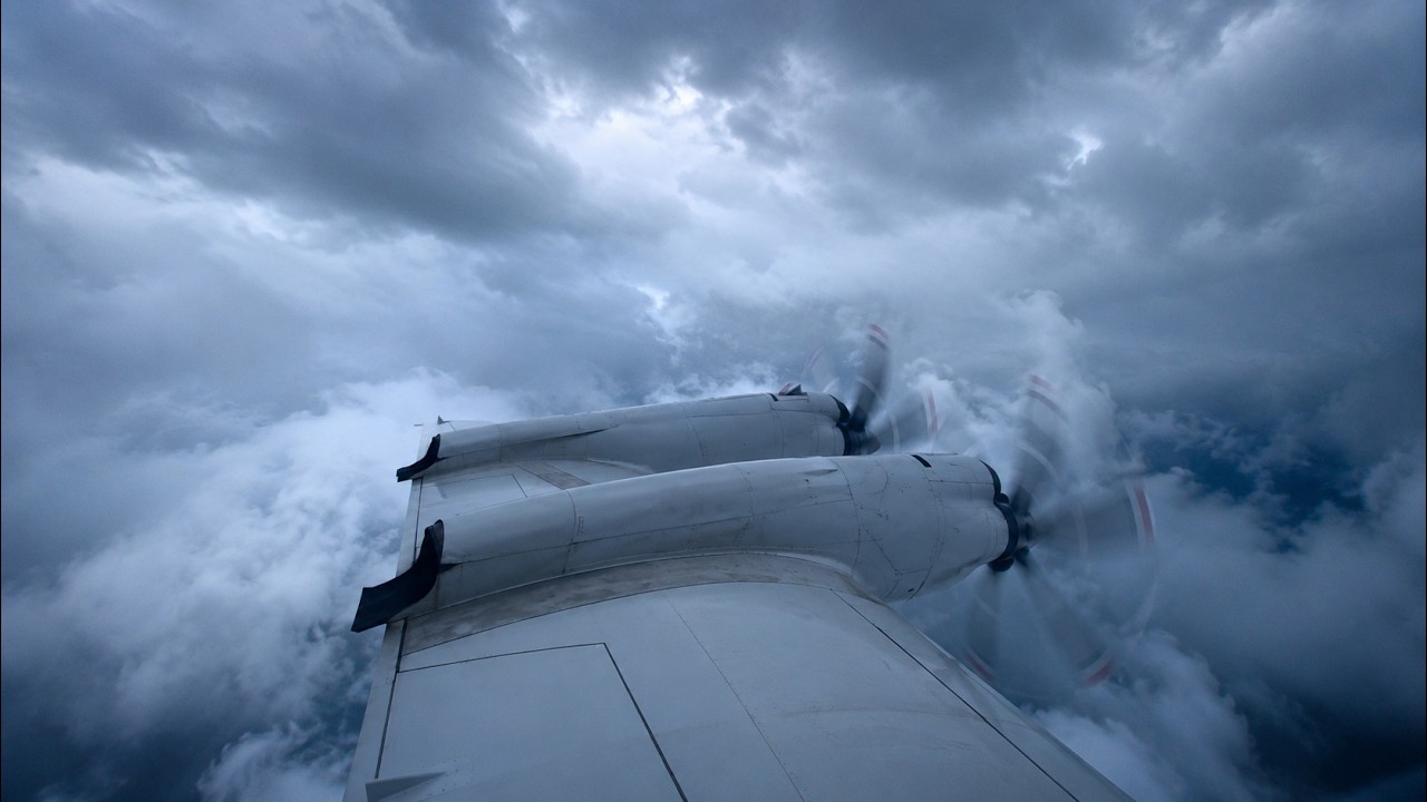WP-3D Orion flies into Hurricane #Milton - YouTube