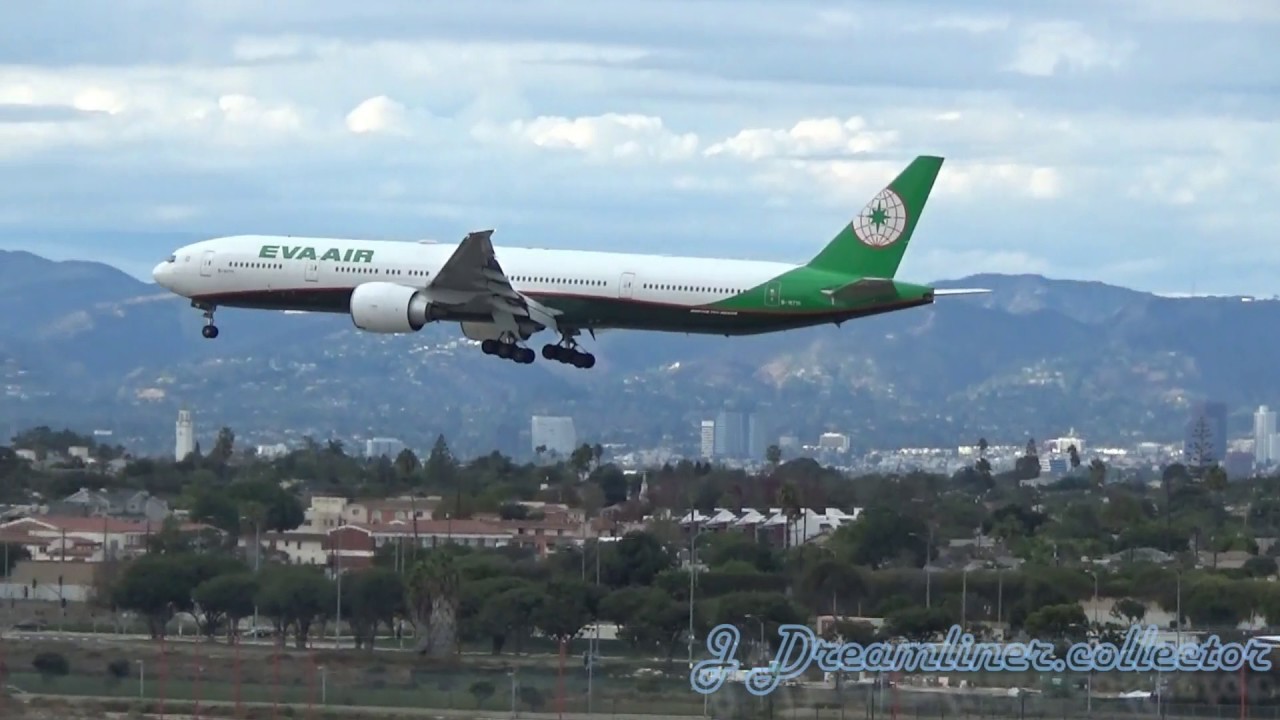 EVA Air 777-35E/ER (BR16) landing Los Angeles Intl. Airport (B-16711 ...