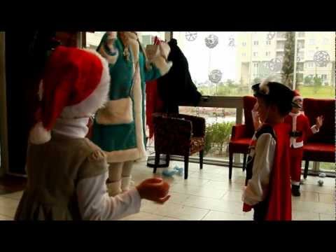 Ded moroz in Turkey  Дедушка мороз в Турции