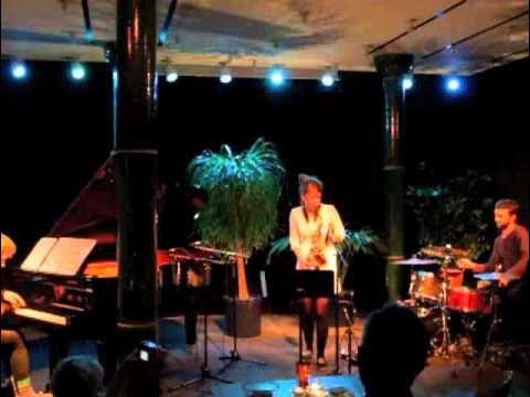 Everything Trio, Mia Dyberg - Opadbakkeland - YouTube