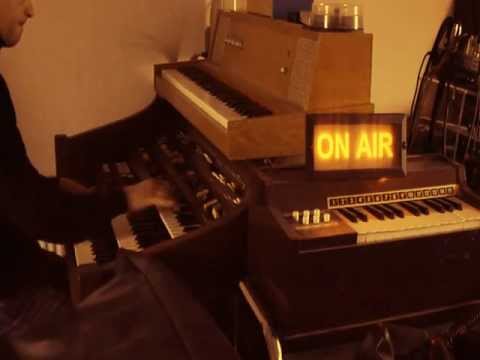 Pulloverdrive Yamaha D85 - YouTube