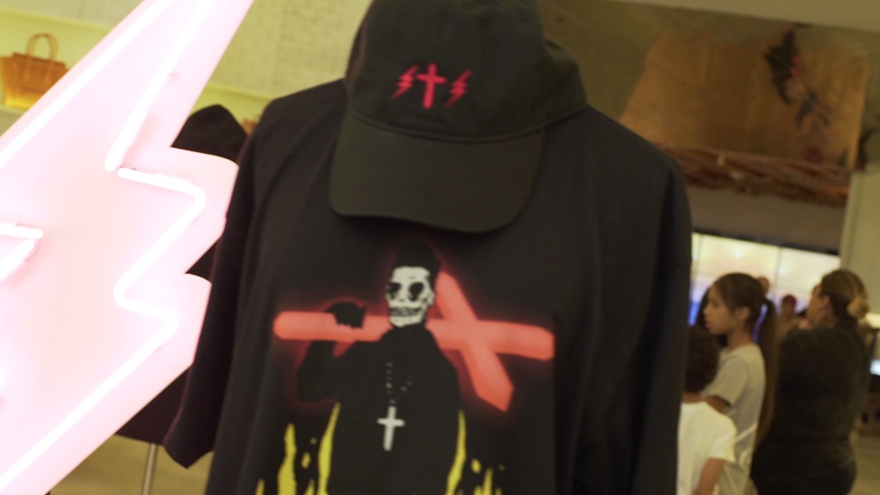 The Weeknd Pop Up - YouTube