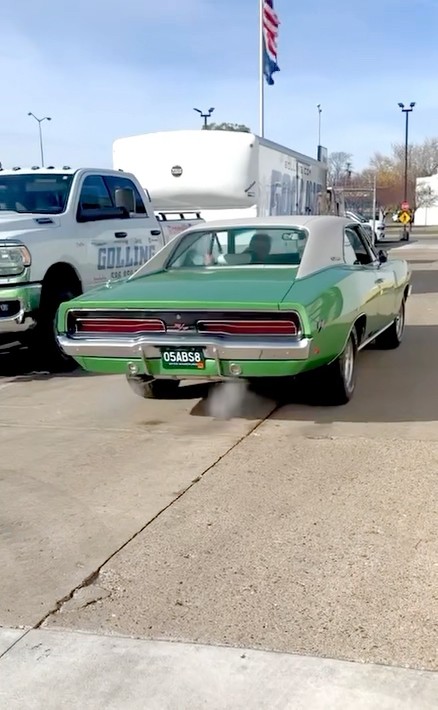 1969 Dodge Charger R/T in FJ6 Spring green 440 RT big block 1968 1970 ...