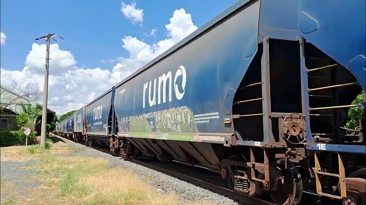 Trem vazio com três locomotivas - Empty train with three locomotives - YouTube