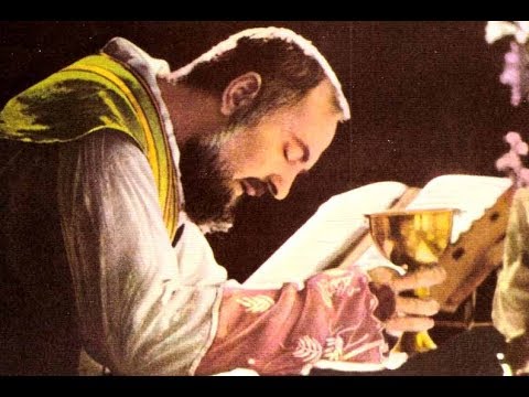 Padre Pío celebrando la Santa Misa - YouTube