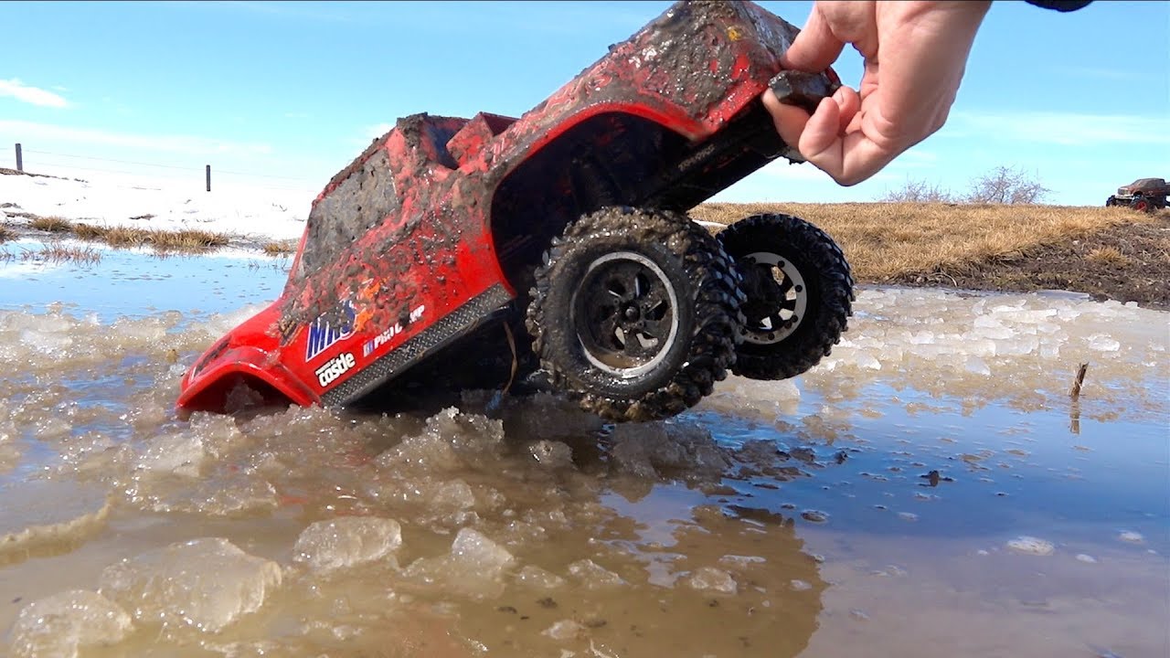 Son Maurice Goes ROOF DEEP! Moe & Dad Gone Muddin'! Traxxas TRX4 Axial ...