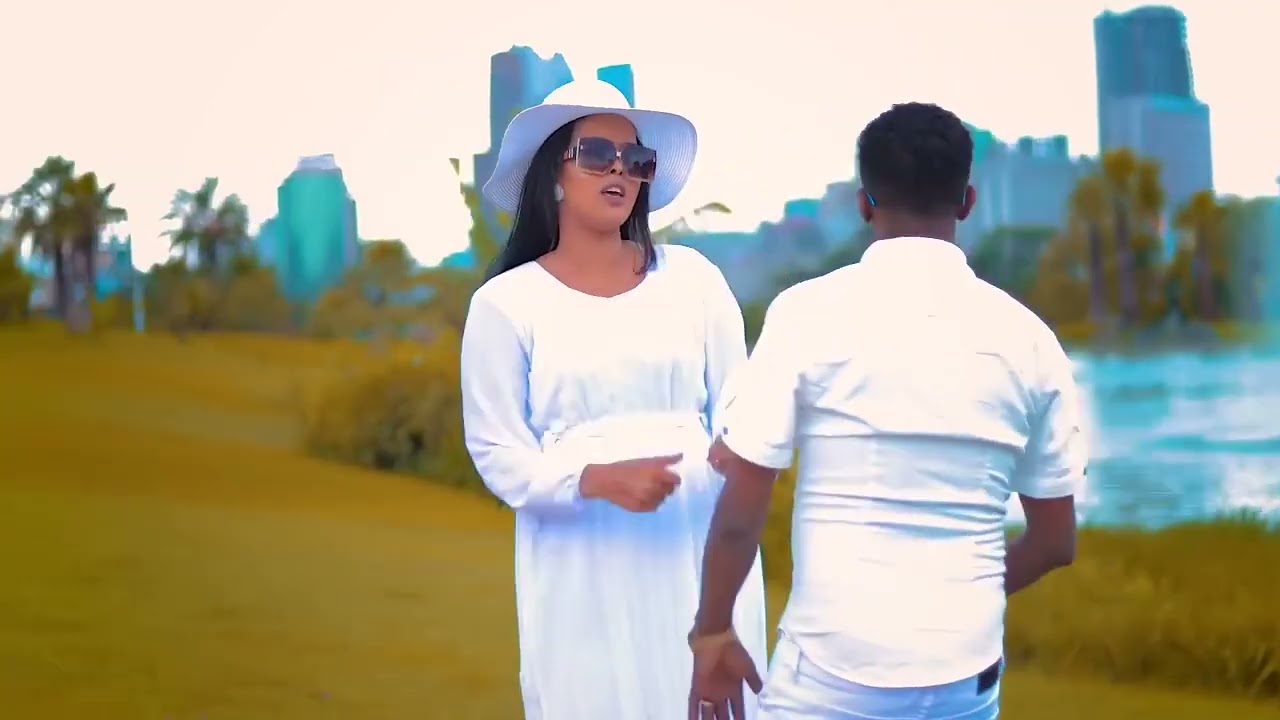 CAWAALE ADAN IYO MISS XIIS HEES CUSUB LOVE BUU QORAY DHIGEENU 2022 ...