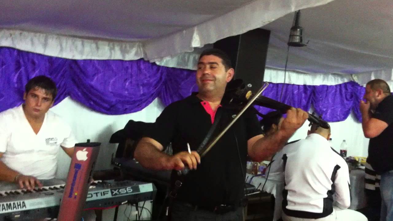 Marko Balic sa orkestrom Midinci - YouTube