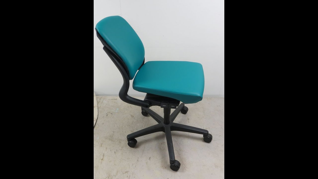How to upholster an Ahrend 230 office chair - YouTube