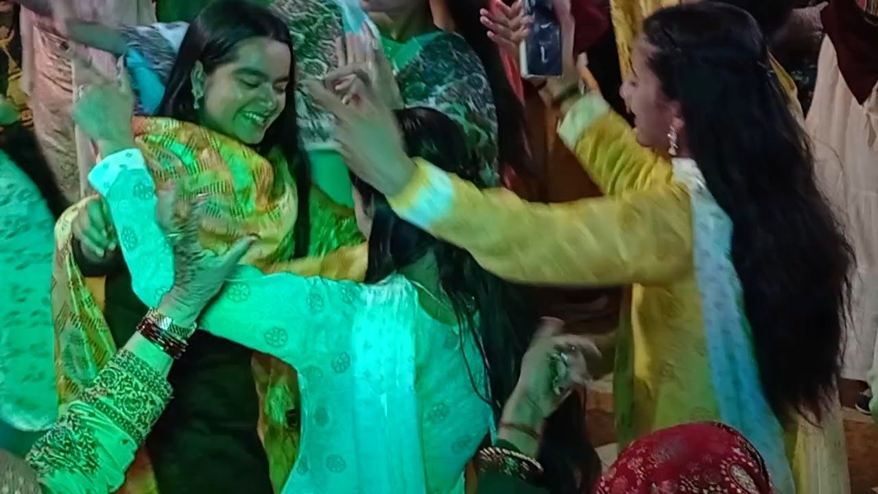 shehnai pahari song//pahari dance video//pahari song//himachali wedding ...