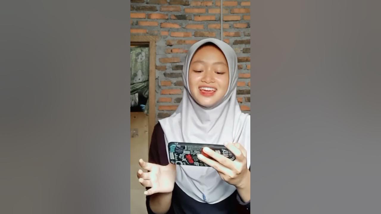 SALSYABILLA JUNIKA NURAHMANIA (tugas remidal sas inggris, judul lagu ALL OF ME) - YouTube