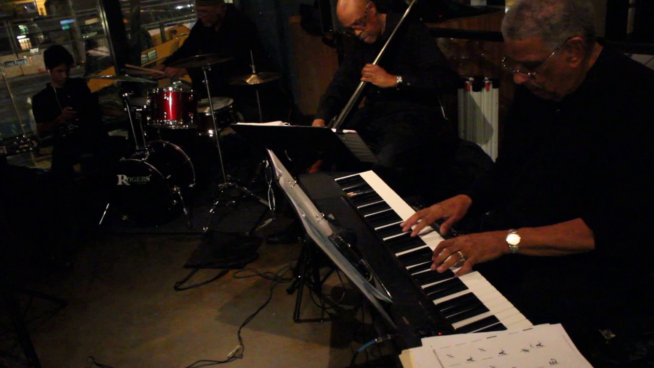 Jazzy N Blue at TeaVolve Cafe (Song 4 My Father) - YouTube