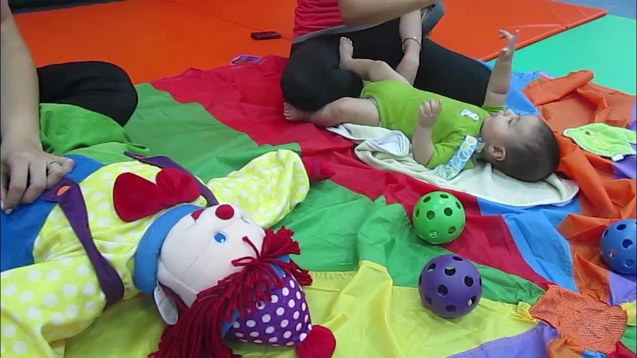 Baby Play - Gymboree Play & Learn - YouTube
