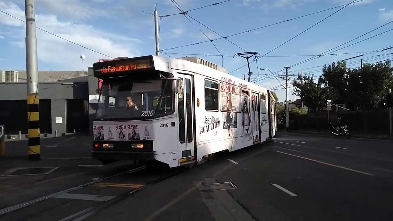 4 trams returning to Essendon Depot - YouTube