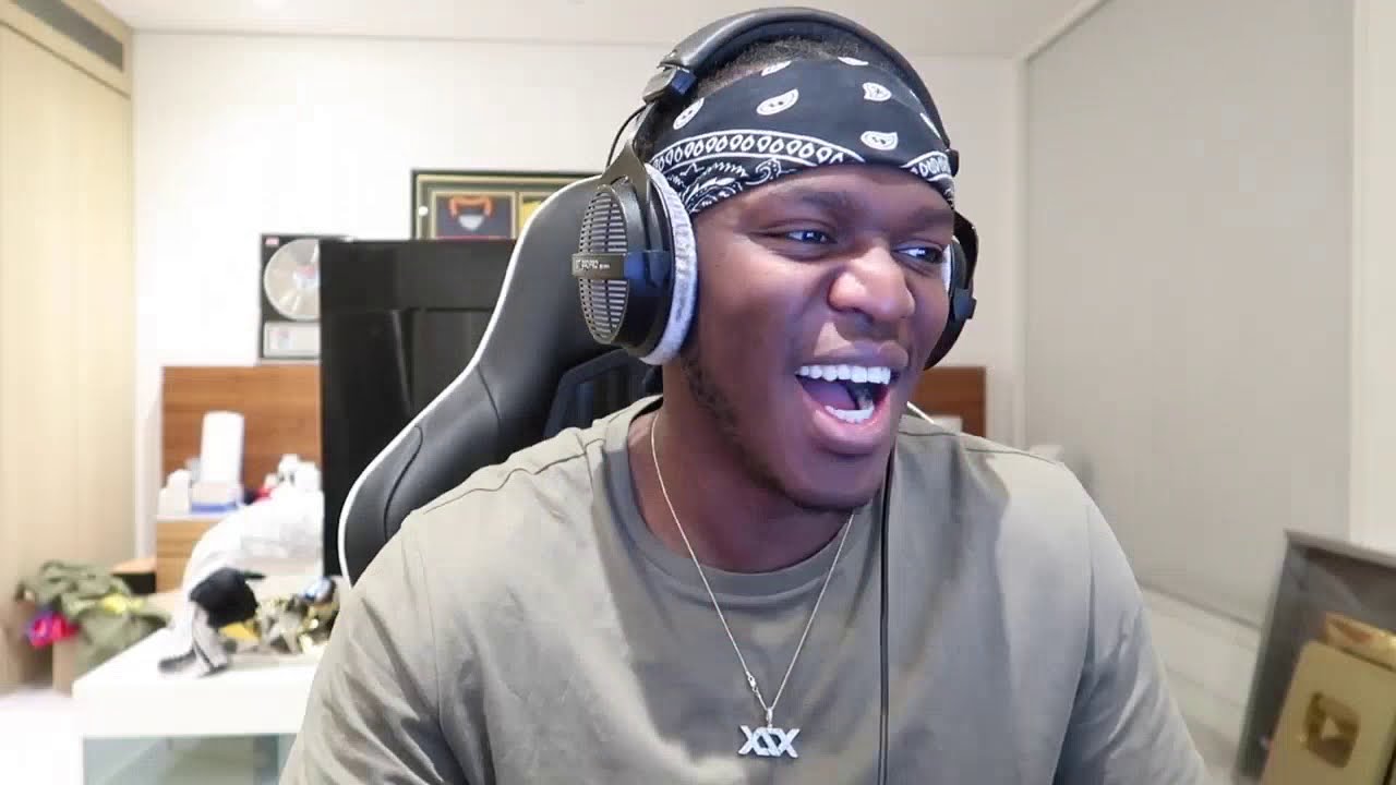 KSI Reacts To Travis Scott Halloween Costume - YouTube