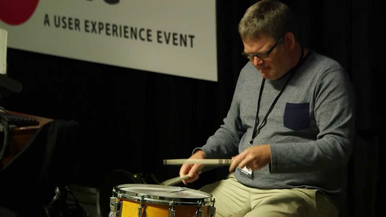 Ted Warren plays snare drum at Fluxible 2013 - YouTube