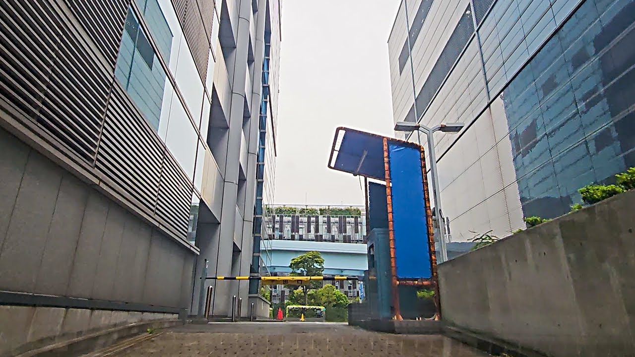 【お台場】テレコムセンタービル『地下』駐車場出口から / From the Telecom Center Building parking ...