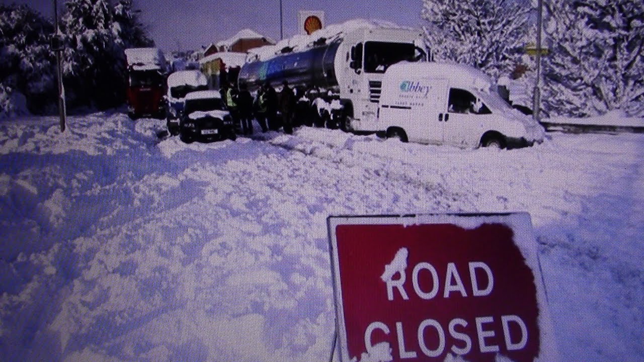 Extreme UK Weather Event - December 2010 - Snow Chaos - YouTube