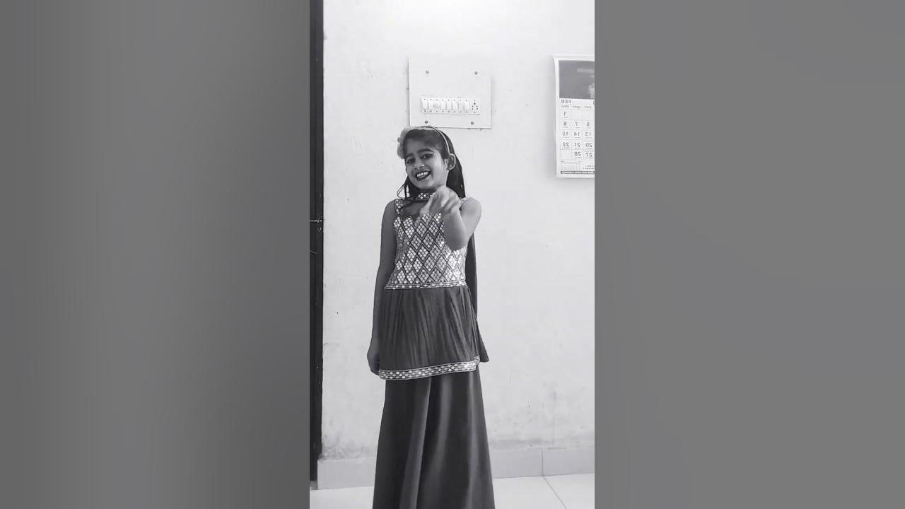 re duniya Chand pe mar ge #newsong #haryanvisong 😋 ️ - YouTube