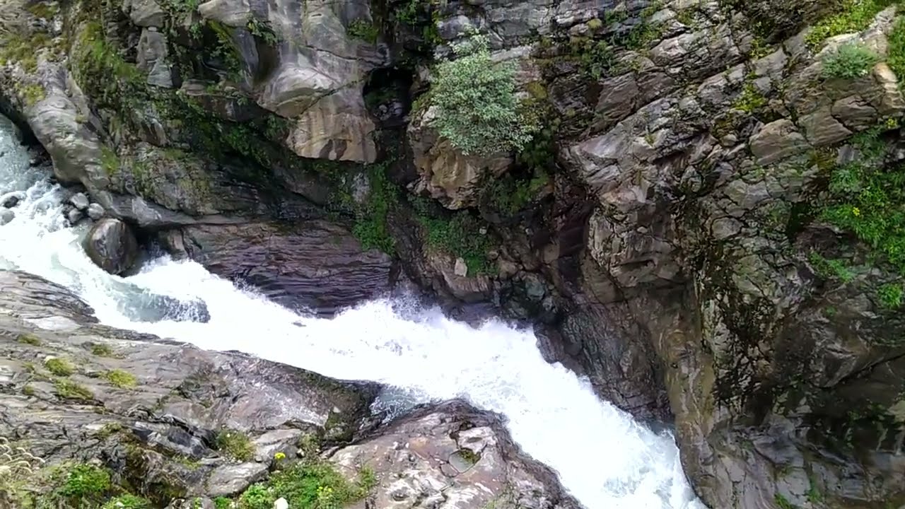 Mandakini river on the trek of kedarnath | Natural views | beatiful ...