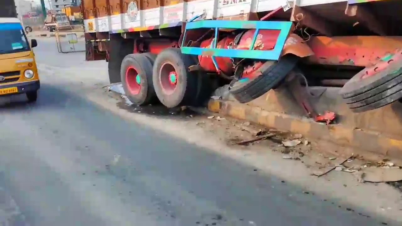 World Most Dangerous Accident crashed All 14 YouTube world-most-dangerous-accident-crashed-all-14-youtube