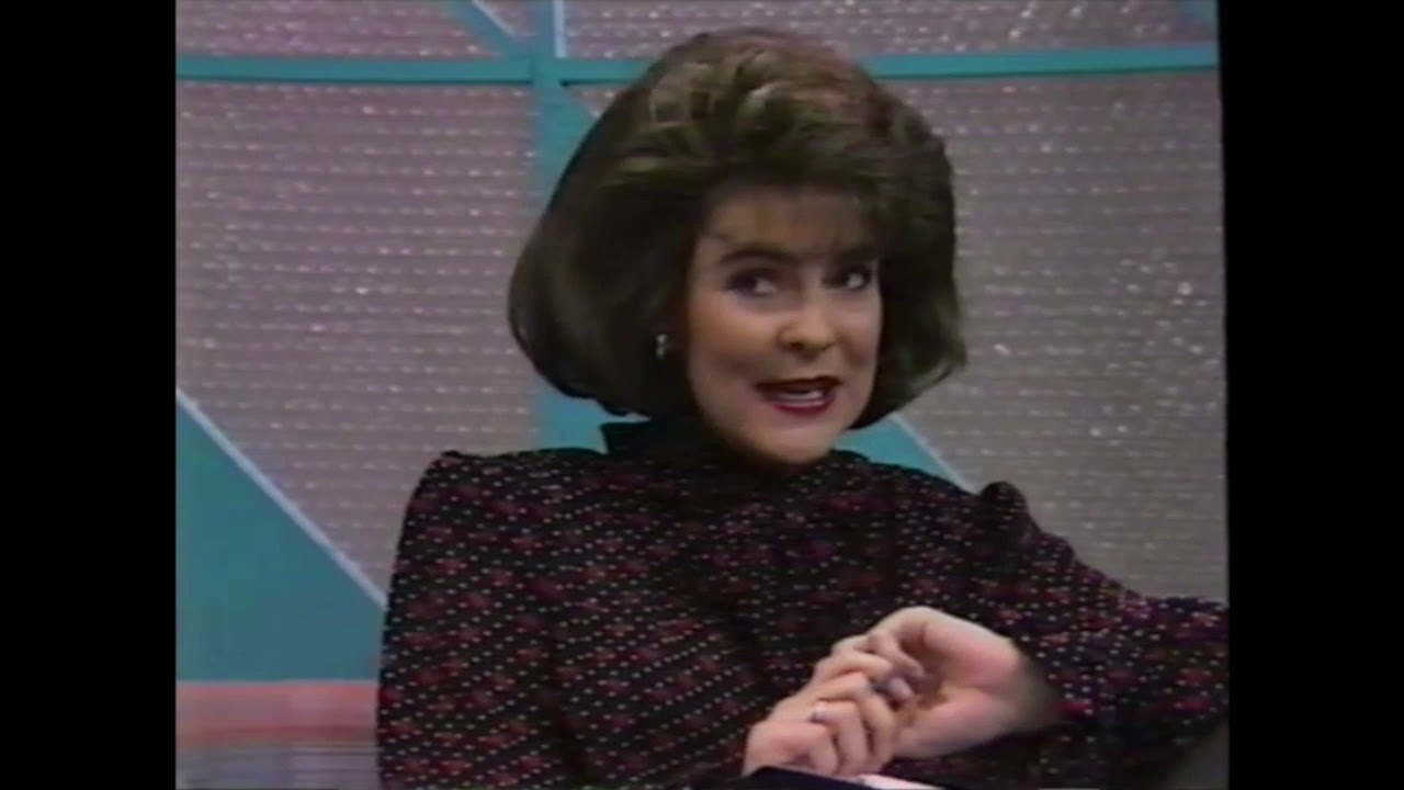 Magda Szubanski & Marg Downey - Janelle's Beauty Spot - Fast Forward 1991 - YouTube