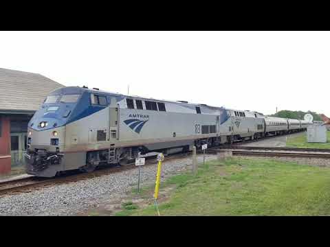 Amtrak Passing Through Plant City FL - YouTube