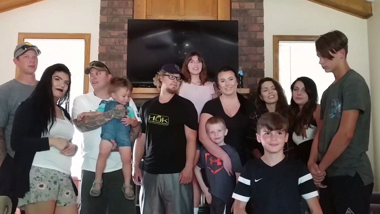 Pax and a beautiful group of cousins. 7/2017 - YouTube