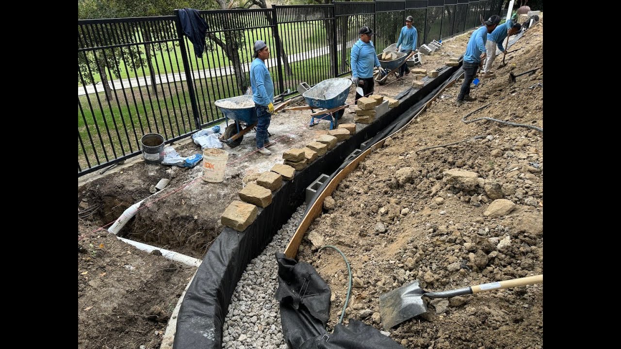 Proper Drainage for a Retaining Wall - Dallas Drainage Pros - YouTube