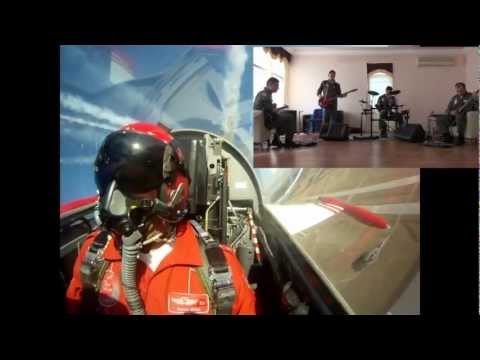 Türk Yıldızları Deliler Şarkı  Turkish Stars Deliler