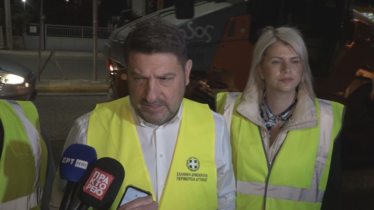 Αυτοψία του περιφερειάρχη Αττικής Νίκου Χαρδαλιά σε έργα ασφαλτόστρωσης ...
