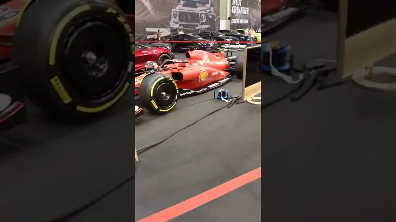 FORMULA 1 FERRARI MONOPOST - YouTube