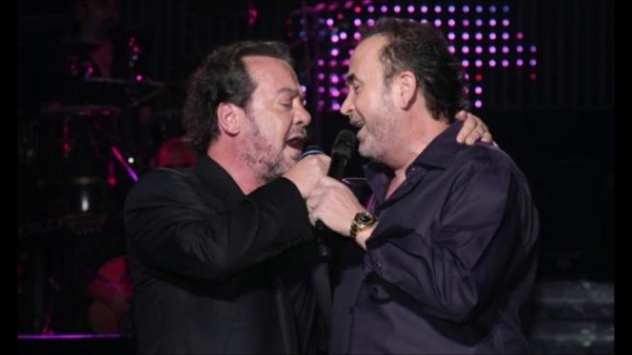 ΟΙ ΦΙΛΟΙ-ΓΙΑΝΝΗΣ ΠΑΡΙΟΣ & ΣΤΑΜΑΤΗΣ ΓΟΝΙΔΗΣ - YouTube