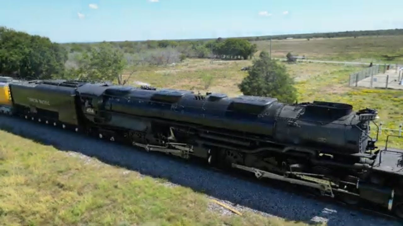 UP Big Boy 4014 Steam Excursion, "Ennis Sub" Wortham, TX 9-19-2024. DJI ...