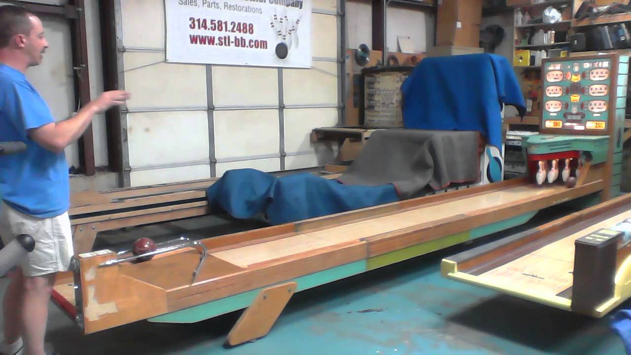 1961 United DIXIE Ball Bowler Bowling Alley 20' - YouTube